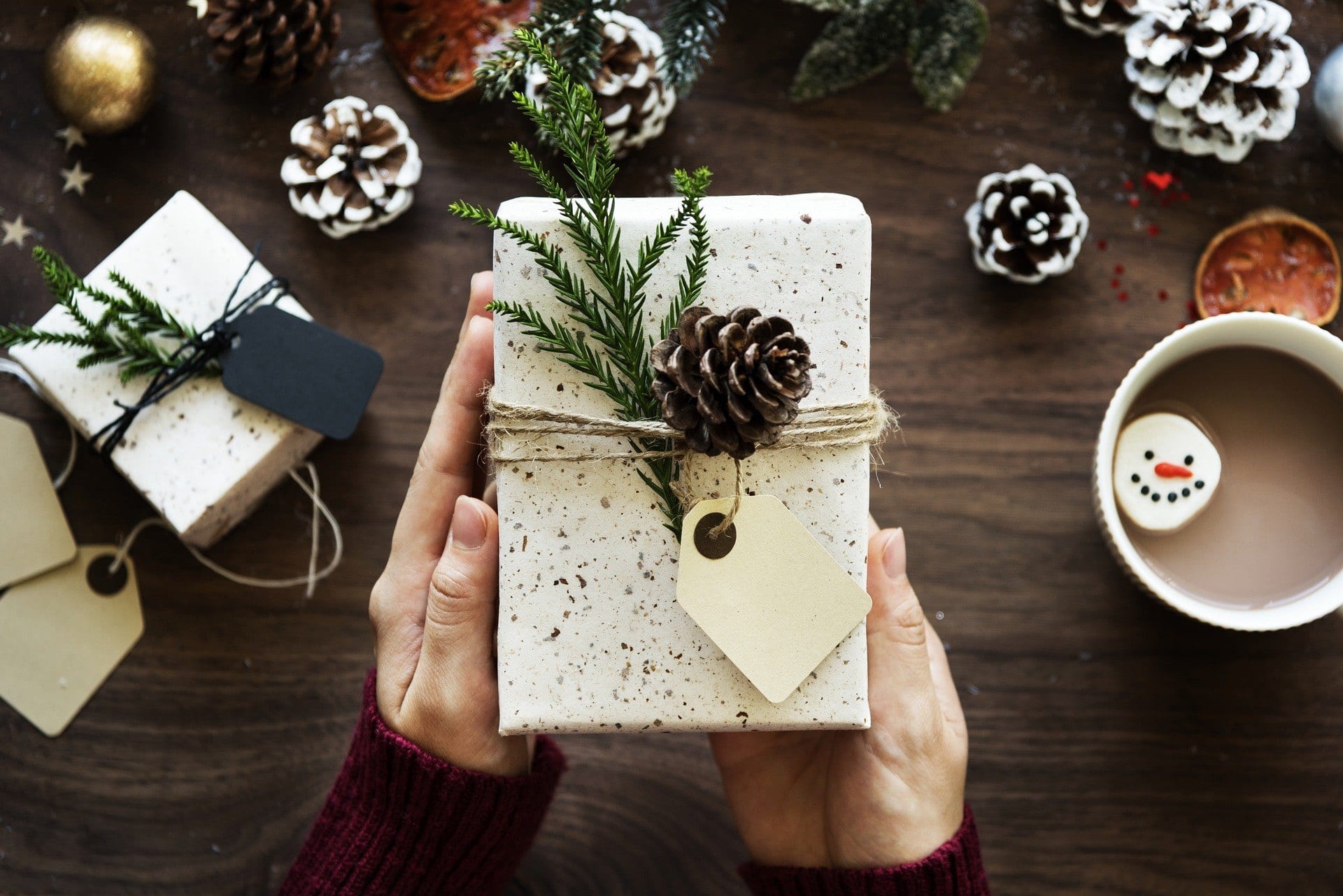 Gift Ideas For Outdoor Enthusiasts - The Wandering Queen
